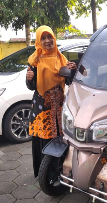 Guru & Karyawan - SMPN 3 KOKAP